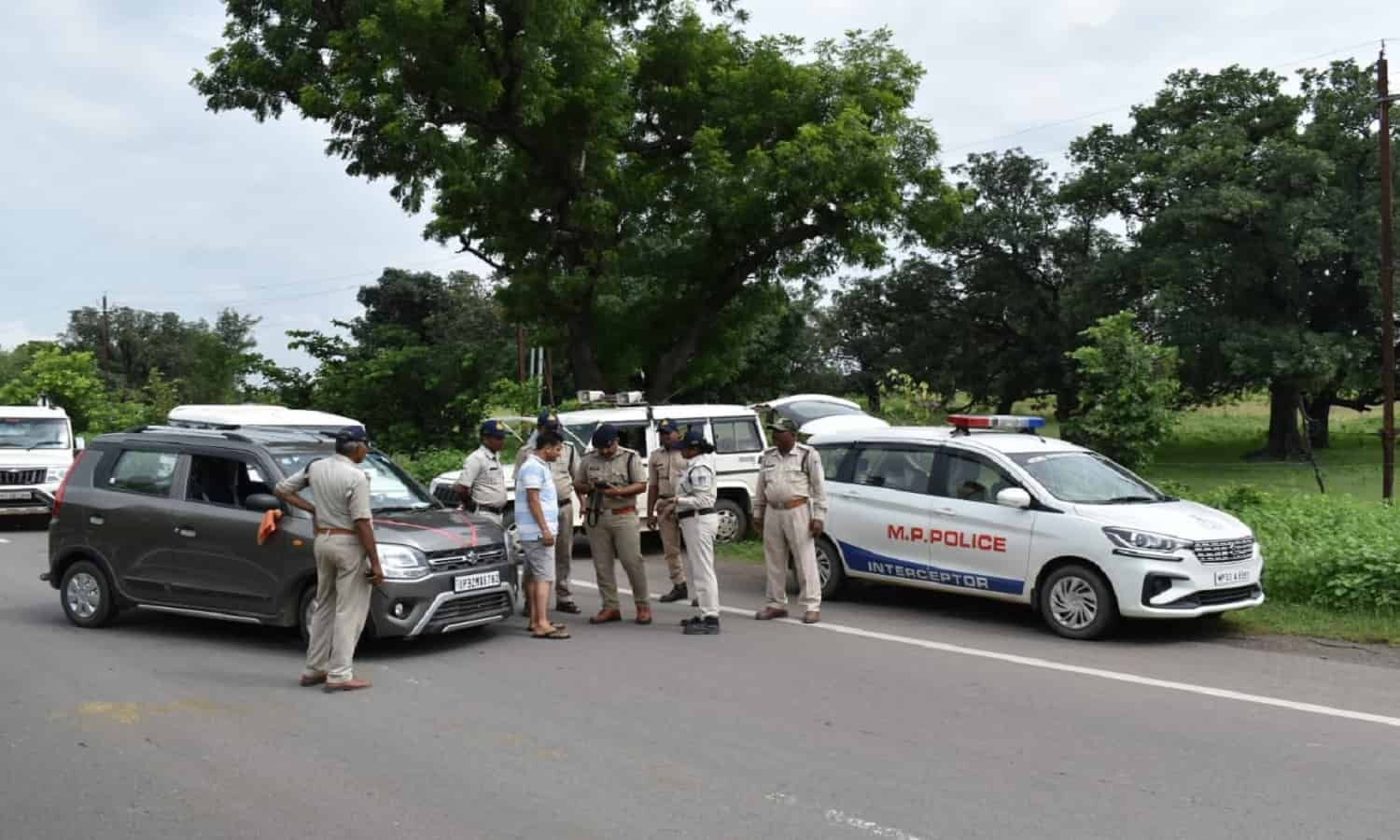 रीवा यातायात पुलिस की ताबड़तोड़ चालानी कार्रवाई, 91 वाहन चालको से वसूले ...