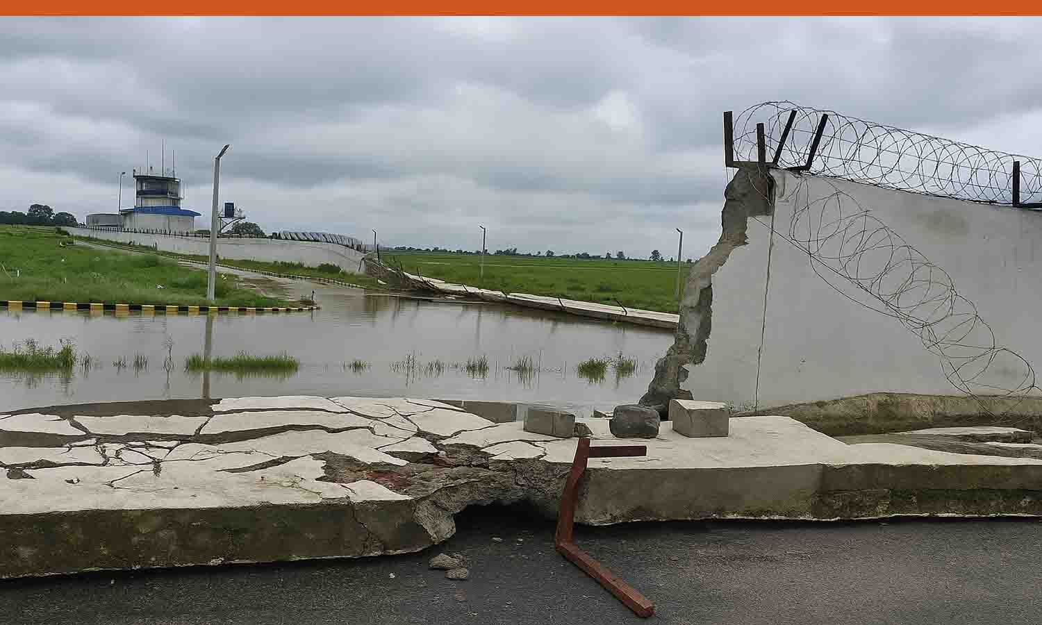 रीवा एयरपोर्ट की दीवार ढही: 500 करोड़ का प्रोजेक्ट पहली बारिश में हुआ फेल? | Rewa Airport Wall ...